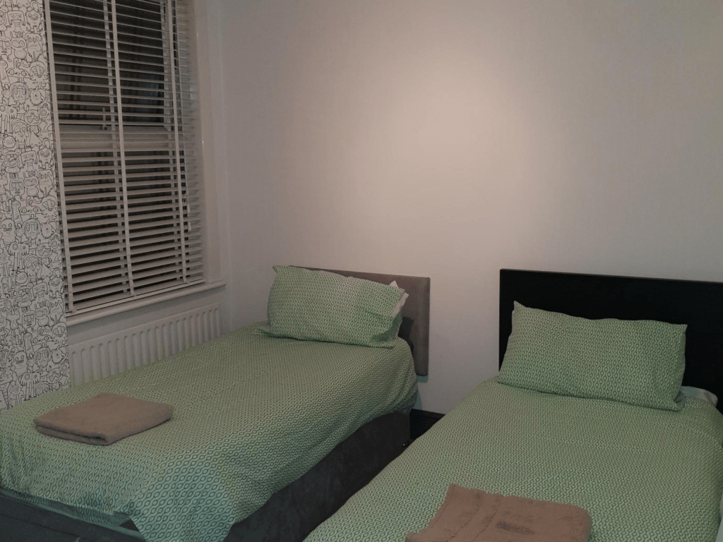 Lydia J Homestay in London | Hosts International